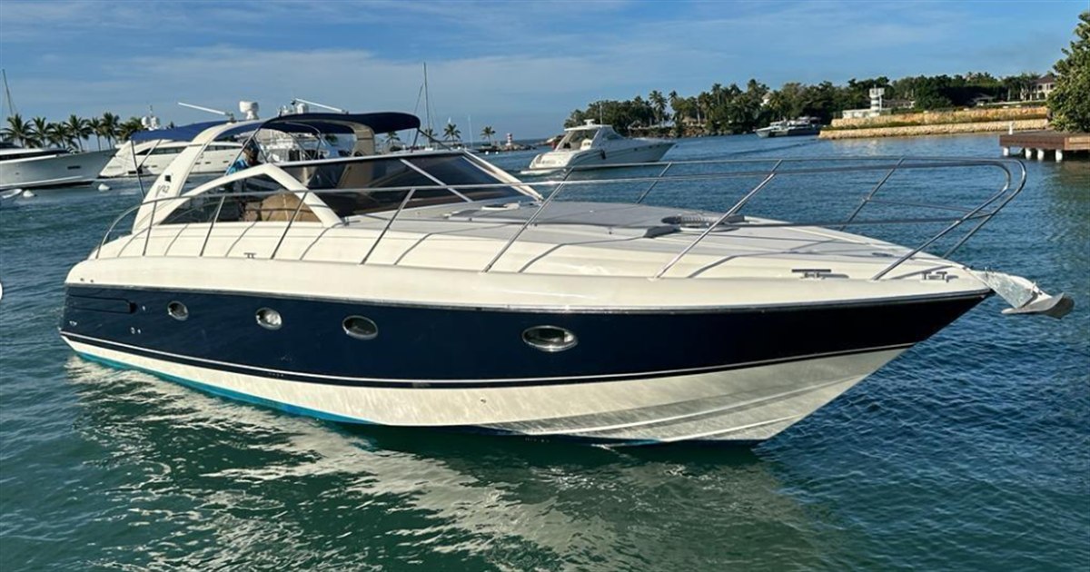 Yacht Charter Cancún from $1,350 | Isla Mujeres | Nauty 360